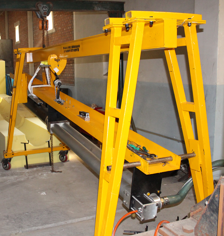 Pneumatic Cold Launching Device for Fixed-wing UAV and missile